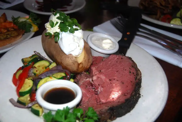 Hunter Steakhouse is the Best Steakhouse in Oceanside - SAN DIEGAN